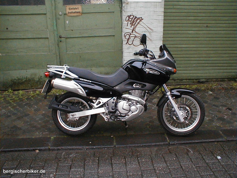 Suzuki XF650 Freewind – bergischerbiker.de